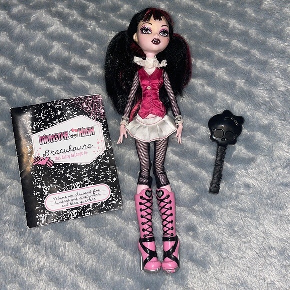 monster high | Toys | Monster High Draculaura First Wave Doll With ...